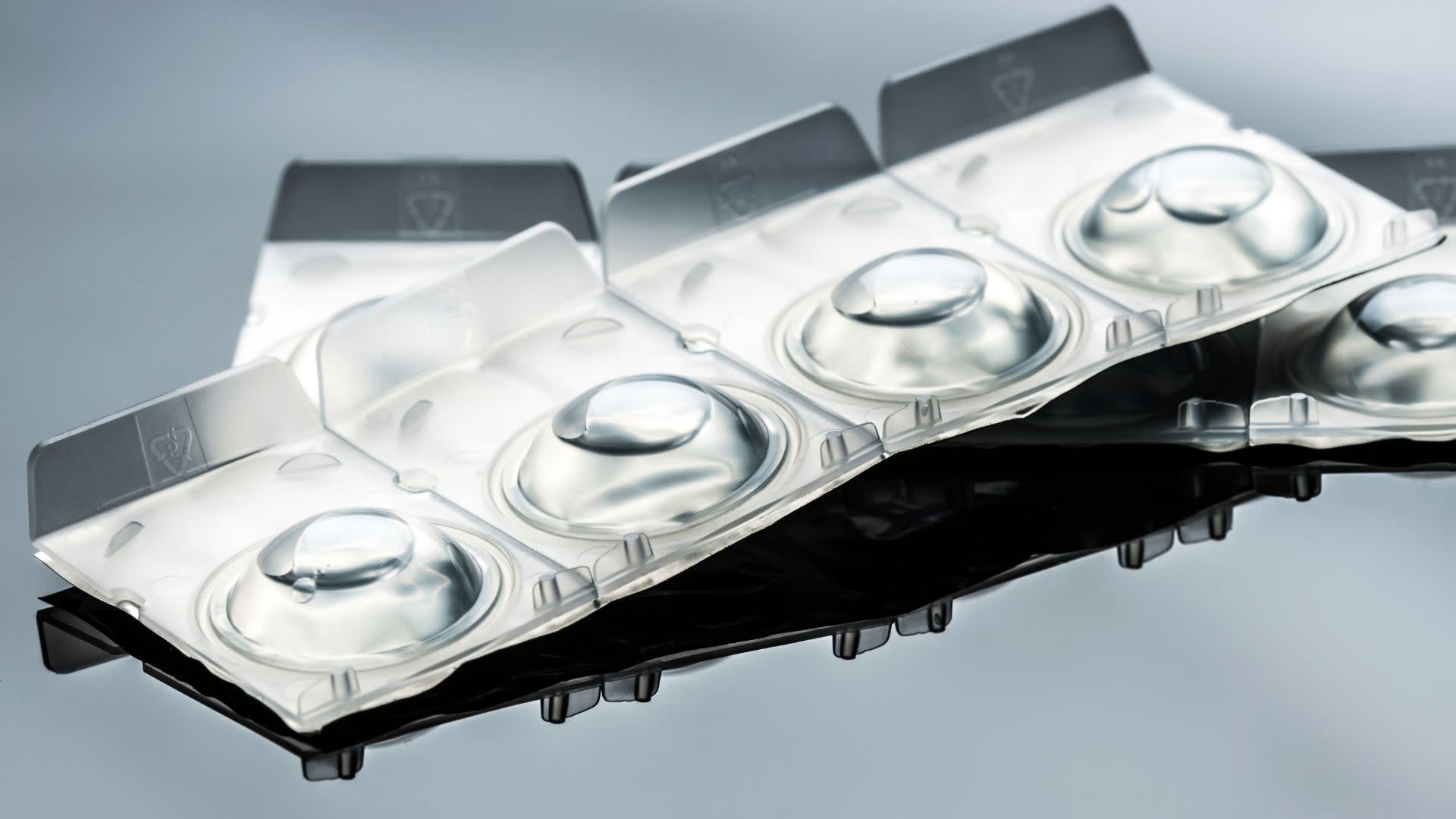 Are Contact Lenses Right For Me? | MyHealth1st