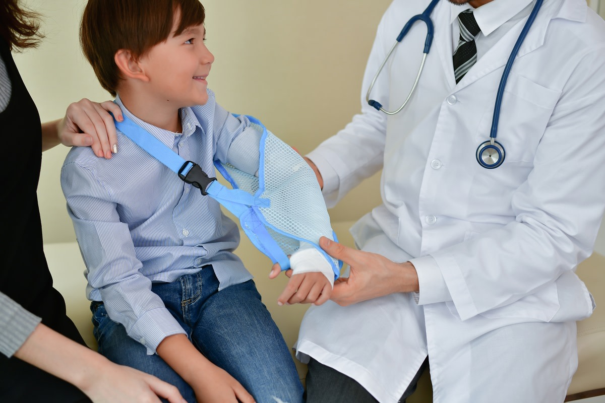 What Is A Splint And How Do You Apply One? | MyHealth1st